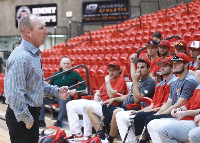 Former MLB All-Star Darin Erstad speaks to MSU baseball team | News ...